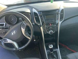 Melns Hyundai i30 2012 Viļņa, ar dzinēja tilpumu 1.40 L un nobraukumu 193 tūkst. km par 4500 €, foto 8 vietnē AUTOMOTO.COM.LV