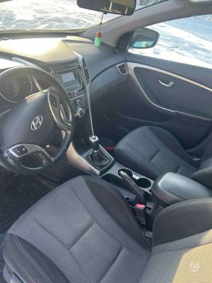 Melns Hyundai i30 2012 Viļņa, ar dzinēja tilpumu 1.40 L un nobraukumu 193 tūkst. km par 4500 €, foto 9 vietnē AUTOMOTO.COM.LV