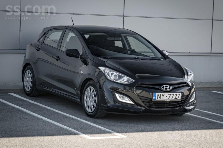 Melns Hyundai i30 2012 Rīga, ar dzinēja tilpumu 1.40 L un nobraukumu 236 tūkst. km par 4500 €, foto 4 vietnē AUTOMOTO.COM.LV