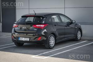 Melns Hyundai i30 2012 Rīga, ar dzinēja tilpumu 1.40 L un nobraukumu 236 tūkst. km par 4500 €, foto 5 vietnē AUTOMOTO.COM.LV