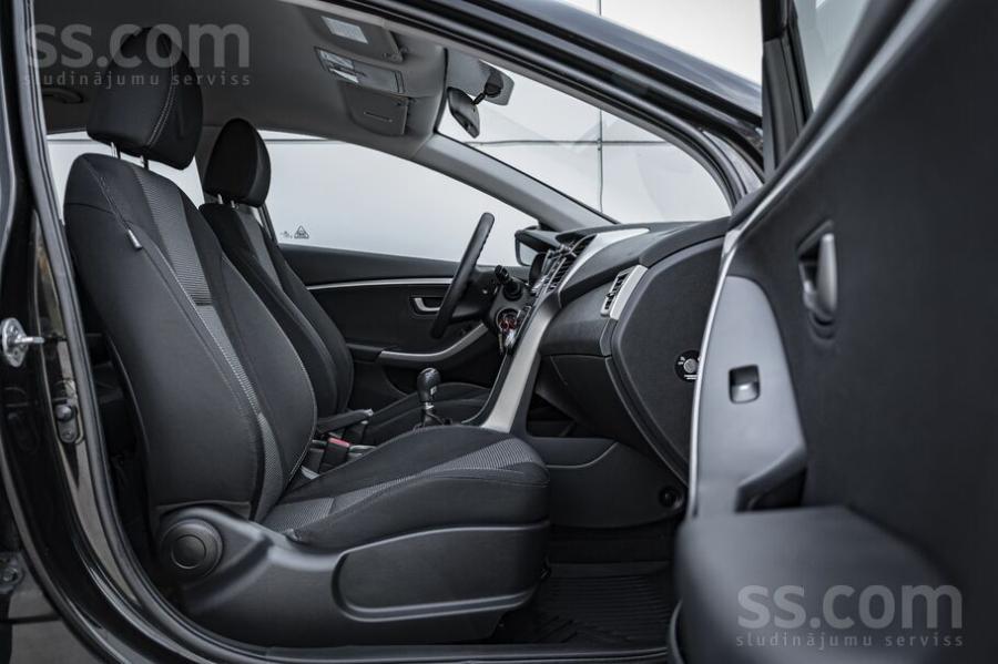 Melns Hyundai i30 2012 Rīga, ar dzinēja tilpumu 1.40 L un nobraukumu 236 tūkst. km par 4500 €, foto 11 vietnē AUTOMOTO.COM.LV