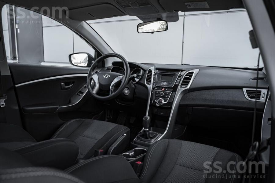 Melns Hyundai i30 2012 Rīga, ar dzinēja tilpumu 1.40 L un nobraukumu 236 tūkst. km par 4500 €, foto 15 vietnē AUTOMOTO.COM.LV