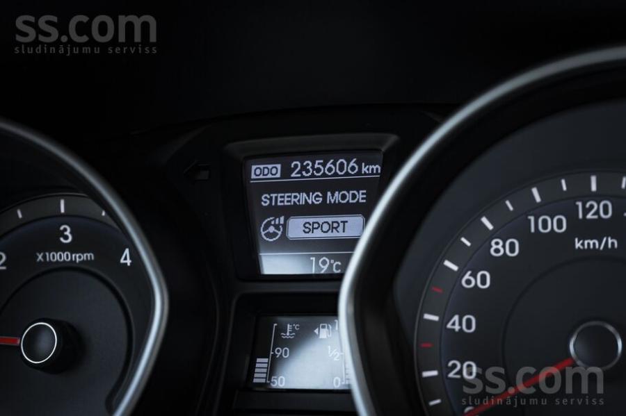 Melns Hyundai i30 2012 Rīga, ar dzinēja tilpumu 1.40 L un nobraukumu 236 tūkst. km par 4500 €, foto 16 vietnē AUTOMOTO.COM.LV