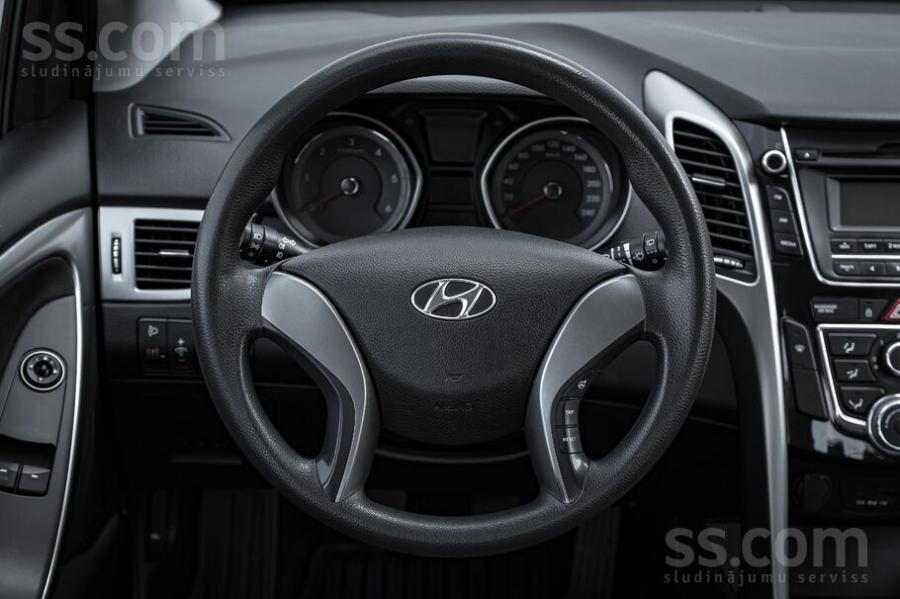 Melns Hyundai i30 2012 Rīga, ar dzinēja tilpumu 1.40 L un nobraukumu 236 tūkst. km par 4500 €, foto 18 vietnē AUTOMOTO.COM.LV