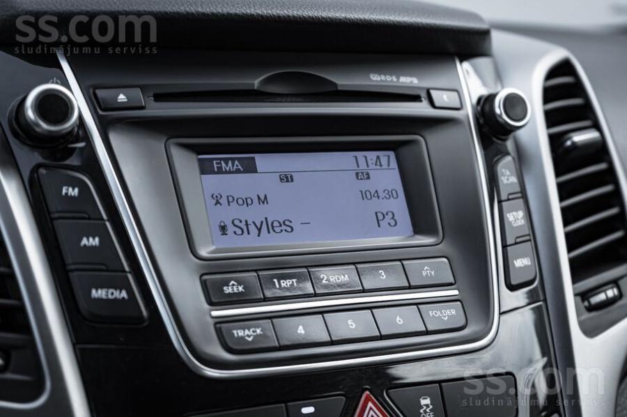 Melns Hyundai i30 2012 Rīga, ar dzinēja tilpumu 1.40 L un nobraukumu 236 tūkst. km par 4500 €, foto 24 vietnē AUTOMOTO.COM.LV