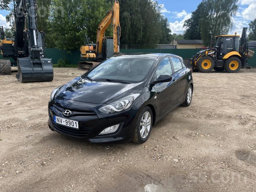 Melns Hyundai i30 2012 Rīga, ar dzinēja tilpumu 1.60 L un nobraukumu 142 tūkst. km par 4000 €, foto 1 vietnē AUTOMOTO.COM.LV