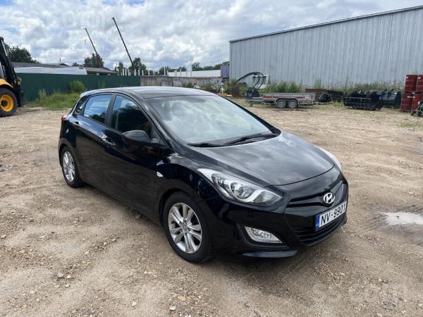 Melns Hyundai i30 2012 Rīga, ar dzinēja tilpumu 1.60 L un nobraukumu 142 tūkst. km par 4000 €, foto 2 vietnē AUTOMOTO.COM.LV