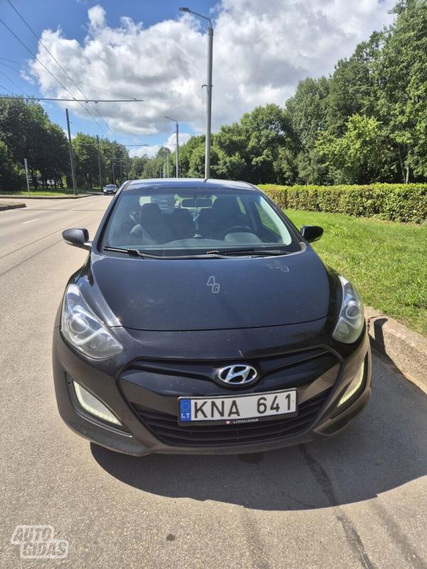Черный Хендай i30 2012 в Каунас, объемом двигателя 1.60 л и пробегом 333 тыс. км за 2700 €, фото 4 на AUTOMOTO.COM.LV