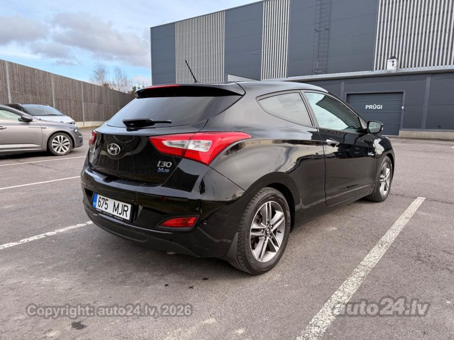 Черный Хендай i30 2014 в Таллин, объемом двигателя 1.60 л и пробегом 142 тыс. км за 6500 €, фото 6 на AUTOMOTO.COM.LV