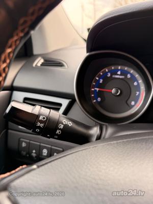 Черный Хендай i30 2014 в Таллин, объемом двигателя 1.60 л и пробегом 142 тыс. км за 6500 €, фото 15 на AUTOMOTO.COM.LV