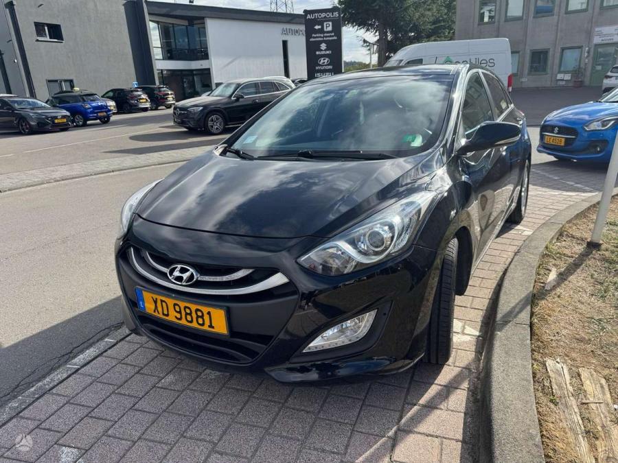 Melns Hyundai i30 2014 Marijampole, ar dzinēja tilpumu 1.58 L un nobraukumu 200 tūkst. km par 3250 €, foto 1 vietnē AUTOMOTO.COM.LV