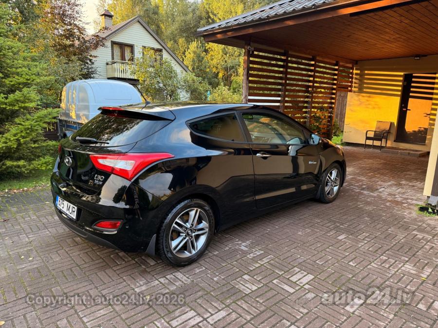 Черный Хендай i30 2014 в Таллин, объемом двигателя 1.60 л и пробегом 150 тыс. км за 5500 €, фото 3 на AUTOMOTO.COM.LV
