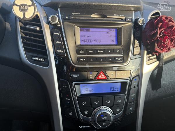 Melns Hyundai i30 2016 Šauļi, ar dzinēja tilpumu 1.60 L un nobraukumu 141 tūkst. km par 6700 €, foto 5 vietnē AUTOMOTO.COM.LV