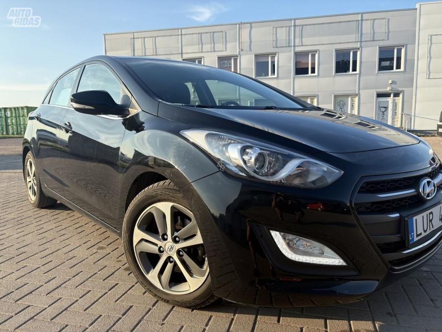 Черный Хендай i30 2016 в Шяуляй, объемом двигателя 1.60 л и пробегом 141 тыс. км за 6700 €, фото 9 на AUTOMOTO.COM.LV