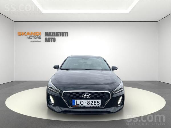 Черный Хендай i30 2018 в Рига, объемом двигателя 1.00 л и пробегом 93 тыс. км за 7990 €, фото 2 на AUTOMOTO.COM.LV