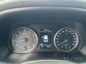 Black Hyundai i30 2018 in Riga, with an engine capacity of 1.00 L and mileage of 93 thousand km for 7990 €, photo 12 on AUTOMOTO.COM.LV
