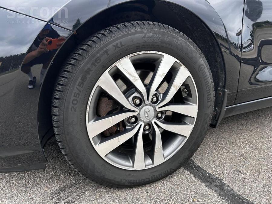 Melns Hyundai i30 2018 Rīga, ar dzinēja tilpumu 1.60 L un nobraukumu 129 tūkst. km par 9900 €, foto 10 vietnē AUTOMOTO.COM.LV