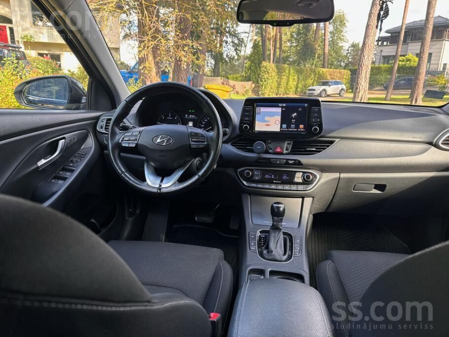 Melns Hyundai i30 2018 Rīga, ar dzinēja tilpumu 1.60 L un nobraukumu 129 tūkst. km par 9900 €, foto 12 vietnē AUTOMOTO.COM.LV