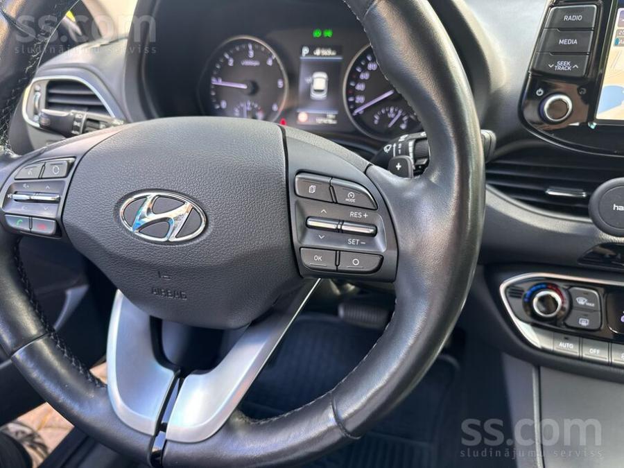 Melns Hyundai i30 2018 Rīga, ar dzinēja tilpumu 1.60 L un nobraukumu 129 tūkst. km par 9900 €, foto 20 vietnē AUTOMOTO.COM.LV