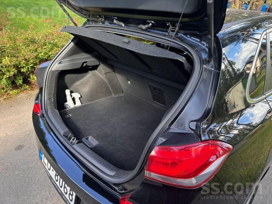 Melns Hyundai i30 2018 Rīga, ar dzinēja tilpumu 1.60 L un nobraukumu 129 tūkst. km par 9900 €, foto 24 vietnē AUTOMOTO.COM.LV