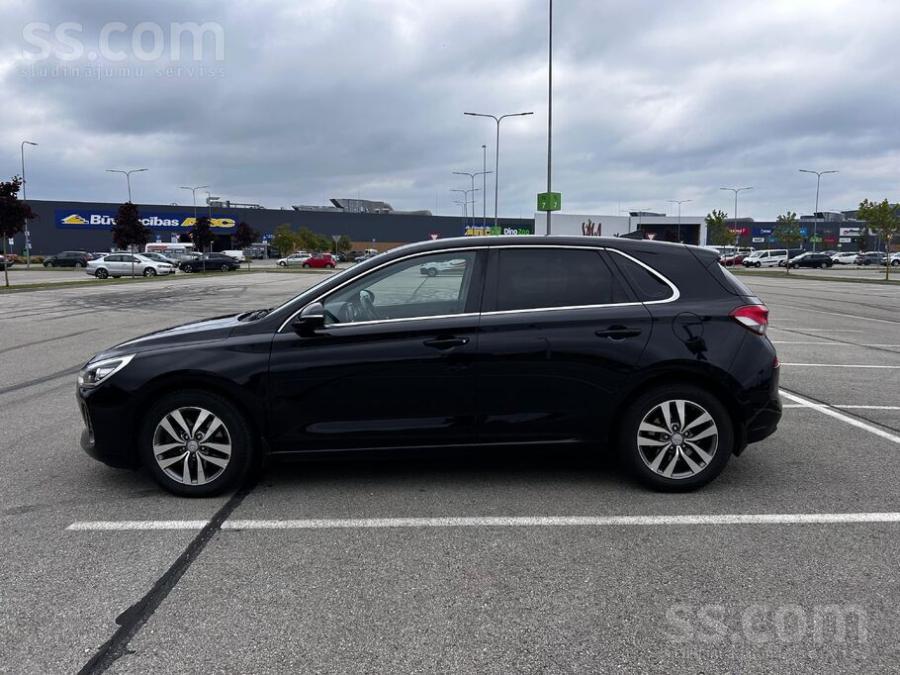 Melns Hyundai i30 2018 Rīga, ar dzinēja tilpumu 1.60 L un nobraukumu 129 tūkst. km par 9900 €, foto 33 vietnē AUTOMOTO.COM.LV