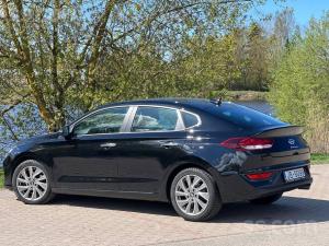 Melns Hyundai i30 2018 Rīga, ar dzinēja tilpumu 1.40 L un nobraukumu 56 tūkst. km par 12900 €, foto 3 vietnē AUTOMOTO.COM.LV