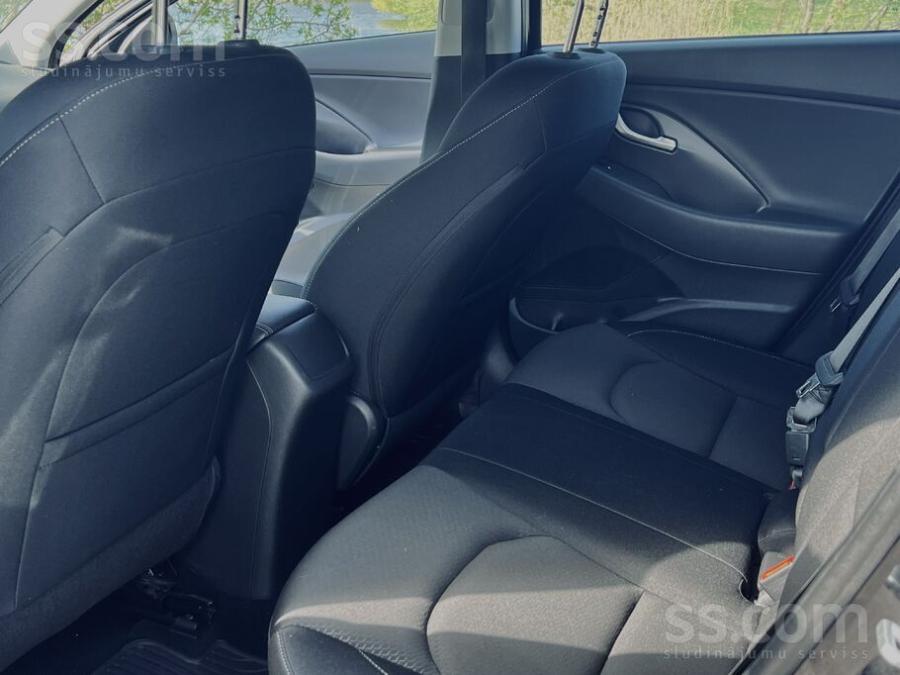 Melns Hyundai i30 2018 Rīga, ar dzinēja tilpumu 1.40 L un nobraukumu 56 tūkst. km par 12900 €, foto 19 vietnē AUTOMOTO.COM.LV