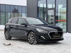 Black Hyundai i30 2019 in Siauliai, with an engine capacity of 1.58 L and mileage of 202 thousand km for 9900 €, photo 3 on AUTOMOTO.COM.LV