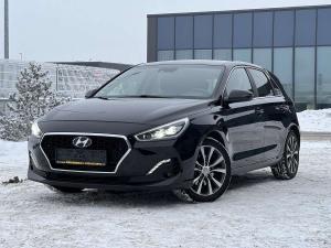Black Hyundai i30 2019 in Siauliai, with an engine capacity of 1.58 L and mileage of 202 thousand km for 9900 €, photo 12 on AUTOMOTO.COM.LV