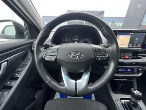 Black Hyundai i30 2019 in Siauliai, with an engine capacity of 1.58 L and mileage of 202 thousand km for 9900 €, photo 19 on AUTOMOTO.COM.LV