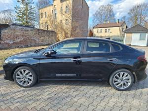 Черный Хендай i30 2019 в Рига, объемом двигателя 1.00 л и пробегом 72 тыс. км за 11999 €, фото 3 на AUTOMOTO.COM.LV