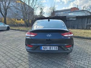 Черный Хендай i30 2019 в Рига, объемом двигателя 1.00 л и пробегом 72 тыс. км за 11999 €, фото 6 на AUTOMOTO.COM.LV
