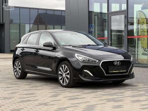 Black Hyundai i30 2019 in Siauliai, with an engine capacity of 1.60 L and mileage of 202 thousand km for 9800 €, photo  on AUTOMOTO.COM.LV