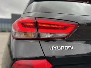 Black Hyundai i30 2019 in Siauliai, with an engine capacity of 1.60 L and mileage of 202 thousand km for 9800 €, photo 11 on AUTOMOTO.COM.LV