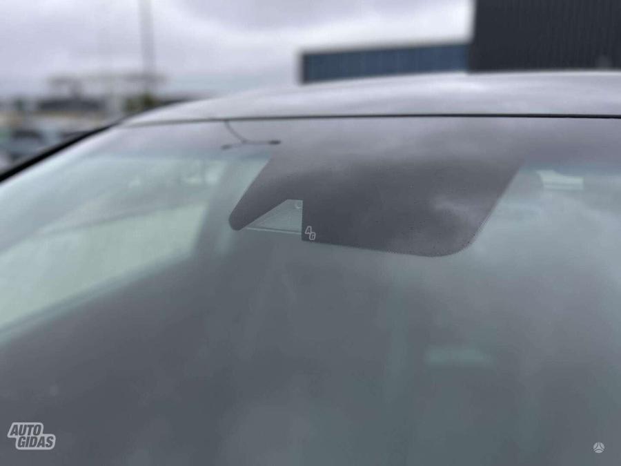 Black Hyundai i30 2019 in Siauliai, with an engine capacity of 1.60 L and mileage of 202 thousand km for 9800 €, photo 15 on AUTOMOTO.COM.LV