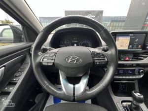 Black Hyundai i30 2019 in Siauliai, with an engine capacity of 1.60 L and mileage of 202 thousand km for 9800 €, photo 18 on AUTOMOTO.COM.LV