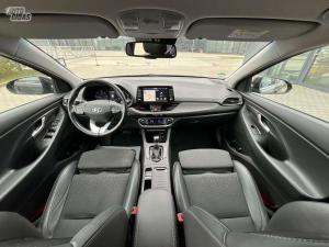 Black Hyundai i30 2019 in Siauliai, with an engine capacity of 1.60 L and mileage of 202 thousand km for 9800 €, photo 19 on AUTOMOTO.COM.LV