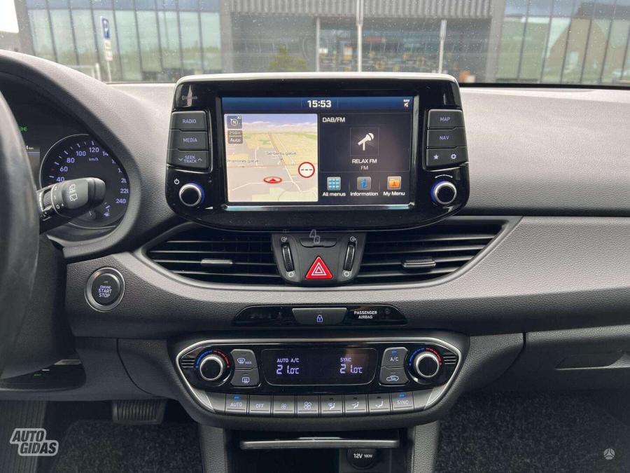 Black Hyundai i30 2019 in Siauliai, with an engine capacity of 1.60 L and mileage of 202 thousand km for 9800 €, photo 20 on AUTOMOTO.COM.LV