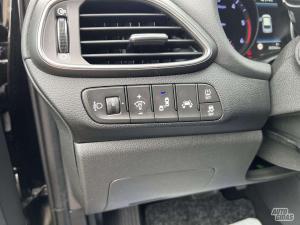 Black Hyundai i30 2019 in Siauliai, with an engine capacity of 1.60 L and mileage of 202 thousand km for 9800 €, photo 24 on AUTOMOTO.COM.LV