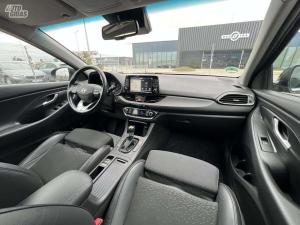 Black Hyundai i30 2019 in Siauliai, with an engine capacity of 1.60 L and mileage of 202 thousand km for 9800 €, photo 31 on AUTOMOTO.COM.LV