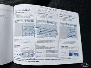 Black Hyundai i30 2019 in Siauliai, with an engine capacity of 1.60 L and mileage of 202 thousand km for 9800 €, photo 36 on AUTOMOTO.COM.LV
