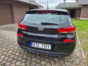Melns Hyundai i30 2020 Pelva, ar dzinēja tilpumu 1.40 L un nobraukumu 26 tūkst. km par 10500 €, foto 4 vietnē AUTOMOTO.COM.LV