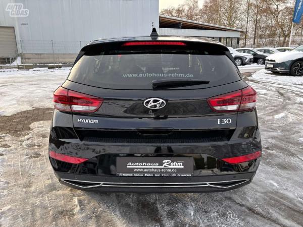 Melns Hyundai i30 2022 Kauņa, ar dzinēja tilpumu 0.00 L un nobraukumu 12 tūkst. km par 22390 €, foto 6 vietnē AUTOMOTO.COM.LV