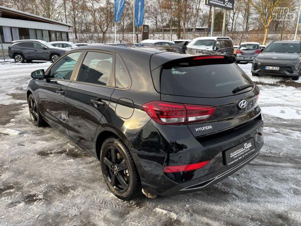 Melns Hyundai i30 2022 Kauņa, ar dzinēja tilpumu 0.00 L un nobraukumu 12 tūkst. km par 22390 €, foto 7 vietnē AUTOMOTO.COM.LV