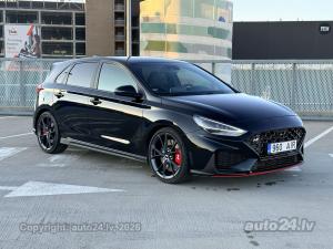 Melns Hyundai i30 2023 Tallina, ar dzinēja tilpumu 2.00 L un nobraukumu 46 tūkst. km par 29900 €, foto  vietnē AUTOMOTO.COM.LV