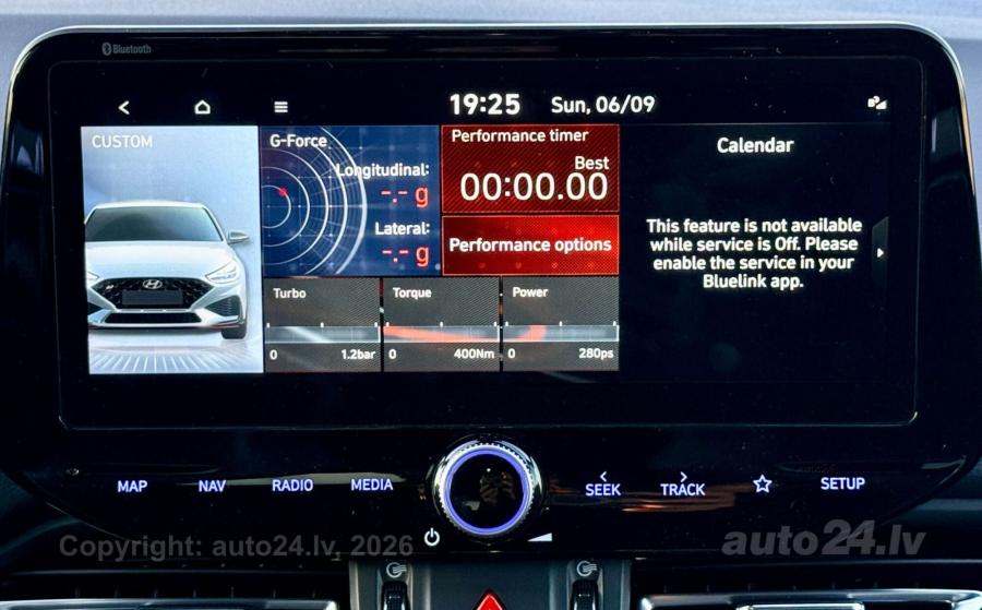 Black Hyundai i30 2023 in Tallinn, with an engine capacity of 2.00 L and mileage of 46 thousand km for 29900 €, photo 12 on AUTOMOTO.COM.LV