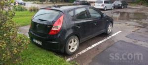 Black Hyundai i30 2008 in Jelgava, with an engine capacity of 1.40 L and mileage of 119 thousand km for 1400 €, photo 3 on AUTOMOTO.COM.LV