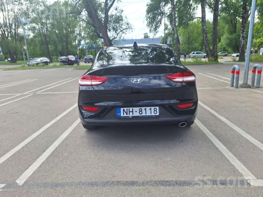 Черный Хендай i30 2019 в Рига, объемом двигателя 1.00 л и пробегом 76 тыс. км за 11200 €, фото 5 на AUTOMOTO.COM.LV