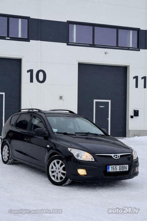 Black Hyundai i30 2008 in Tallinn, with an engine capacity of 1.60 L and mileage of 235 thousand km for 1800 €, photo 1 on AUTOMOTO.COM.LV