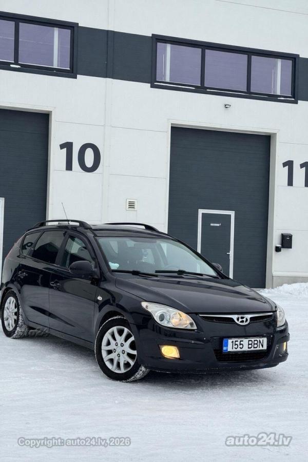 Black Hyundai i30 2008 in Tallinn, with an engine capacity of 1.60 L and mileage of 235 thousand km for 1800 €, photo 8 on AUTOMOTO.COM.LV